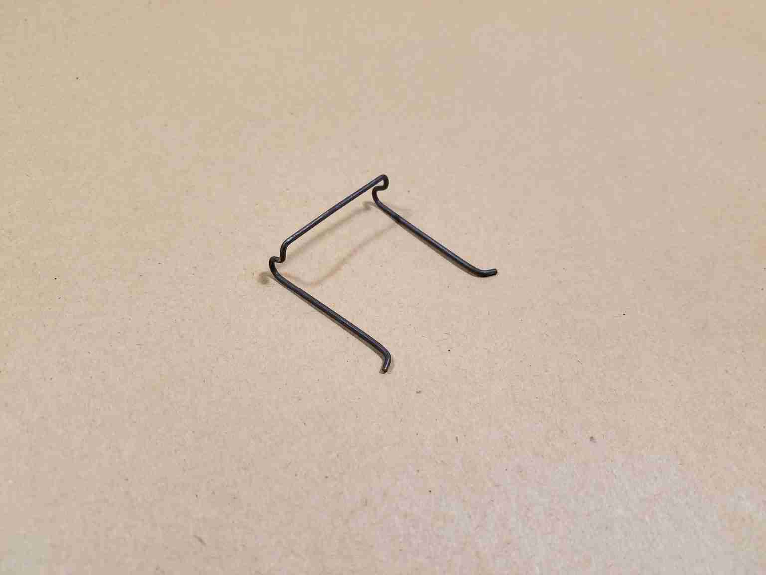 1953-54 Bottom Headlamp Bezel Seal Retainer Spring Clip – CPR Parts